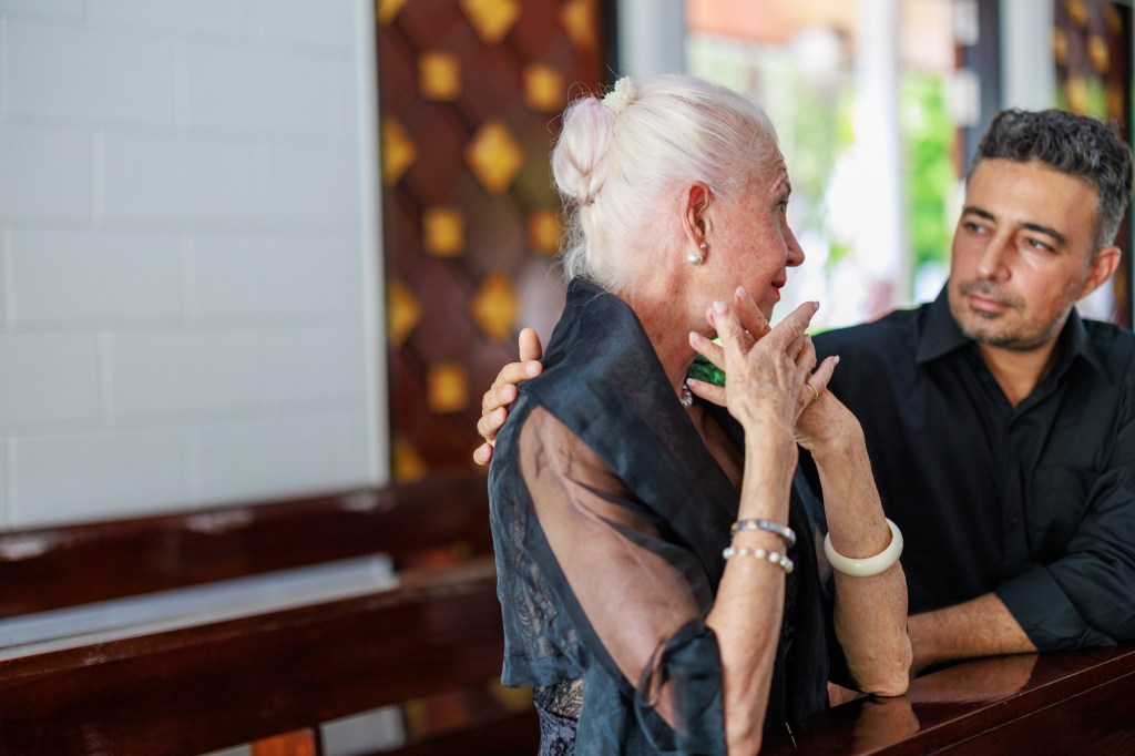 Etiquette expert shares the common things you should avoid saying at a ...