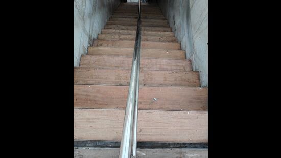 Wooden stairs to main platform of Taj replaced