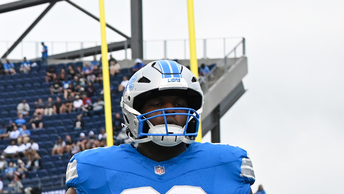 Raiders send 26-year-old defender to injured reserve