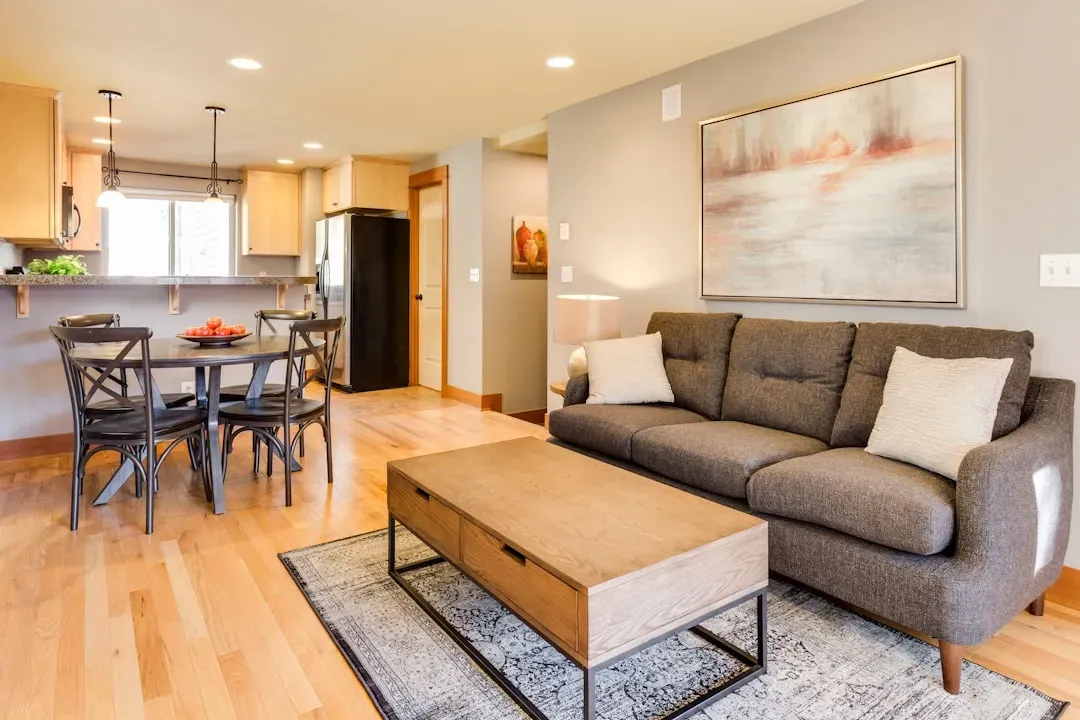After 10 years in interior design, these 8 decor choices still scream ...