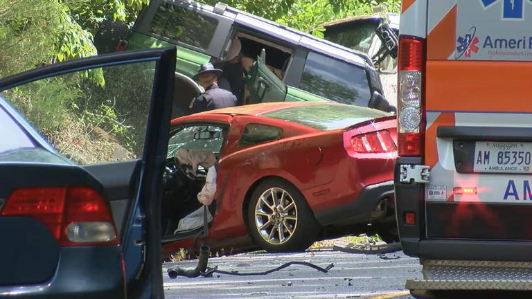 Blountsville man killed, 3 others injured in 4-vehicle crash in Blount ...