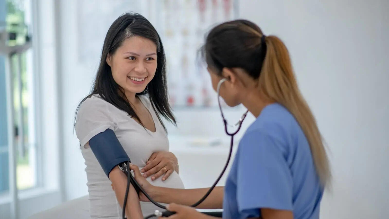 Doctors warn this simple 2-minute pregnancy BP test is being ignored ...