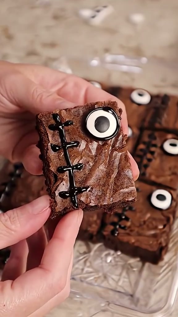 Easy Halloween treats: Spellbook brownies