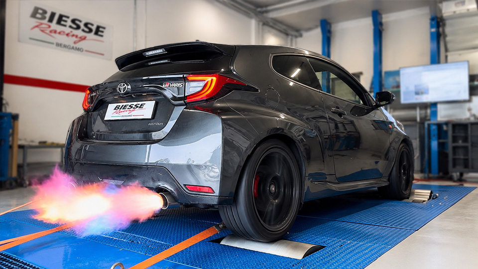 GR Yaris single exit exhaust engine note anti-lag dyno