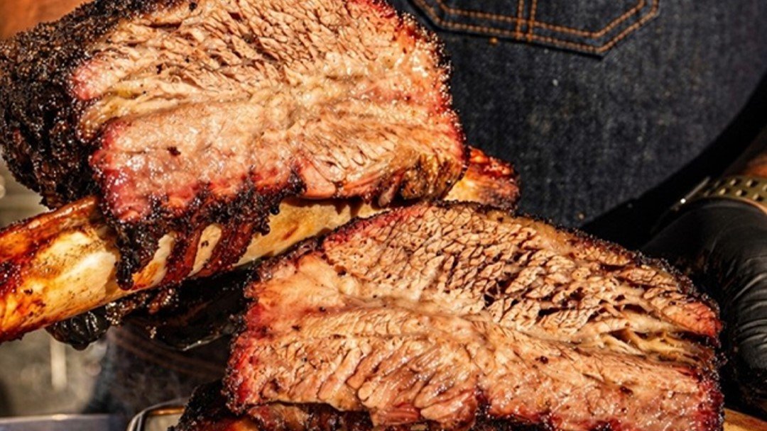 Smoked dino ribs with Smokin' and Grillin' with AB