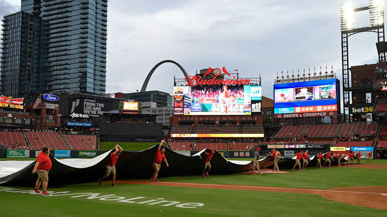 Royals vs. Cardinals start time: Rain delay and weather updates from St ...
