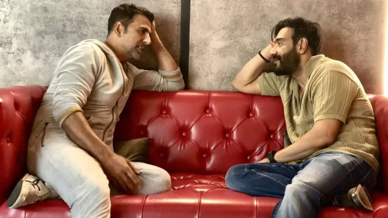 Dhamaal 4 steers clear of competition with Welcome to the Jungle? An ...