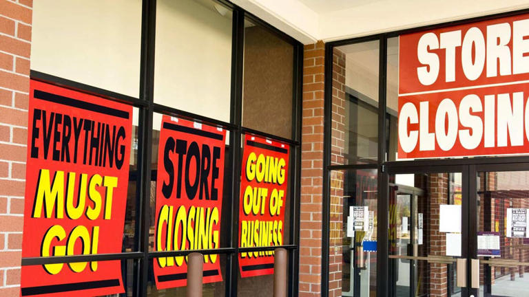 Mall retail giant Gap closes final store in Oakland after 26 years