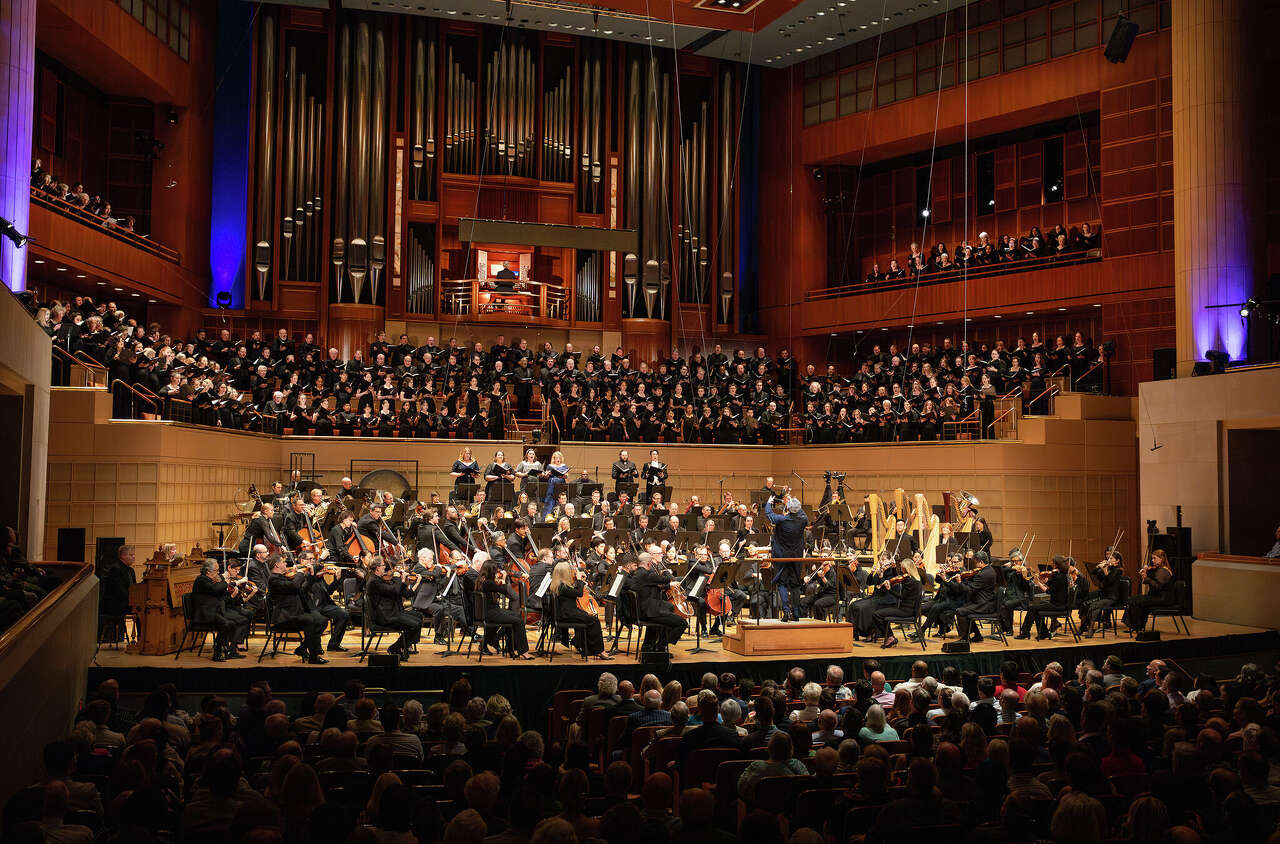 A stunning Mahler Eighth from the Dallas Symphony Orchestra