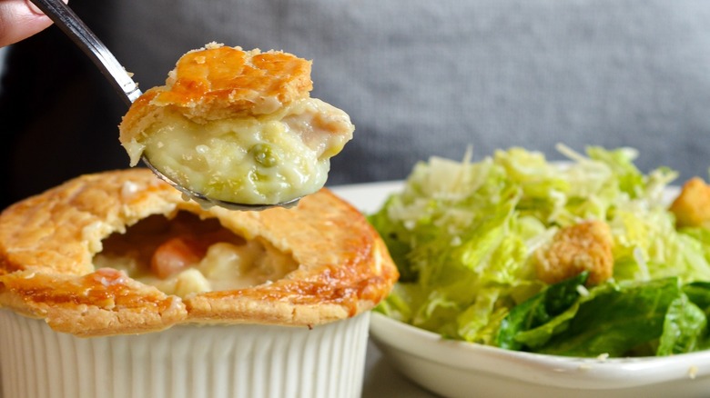 Best and worst chain restaurant chicken pot pies, according to reviews