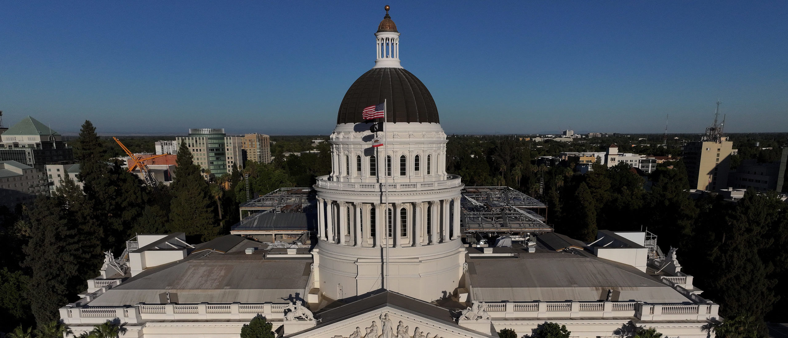 California public employees complain about having to return to in ...