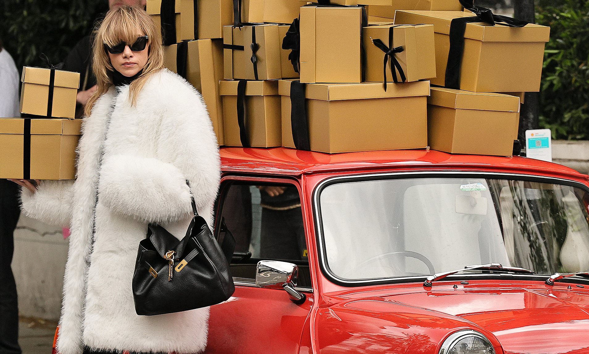 Suki Waterhouse films Christmas advert for fashion brand Michael Kors ...