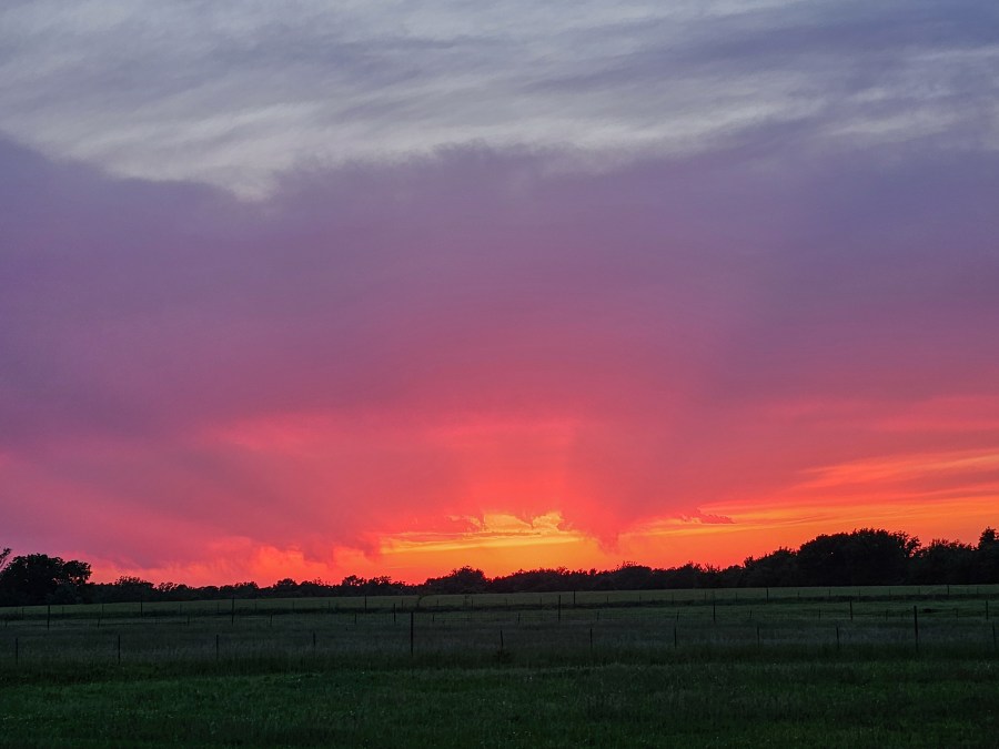 Gallery: Vibrant spring twilight paints the sky in Missouri