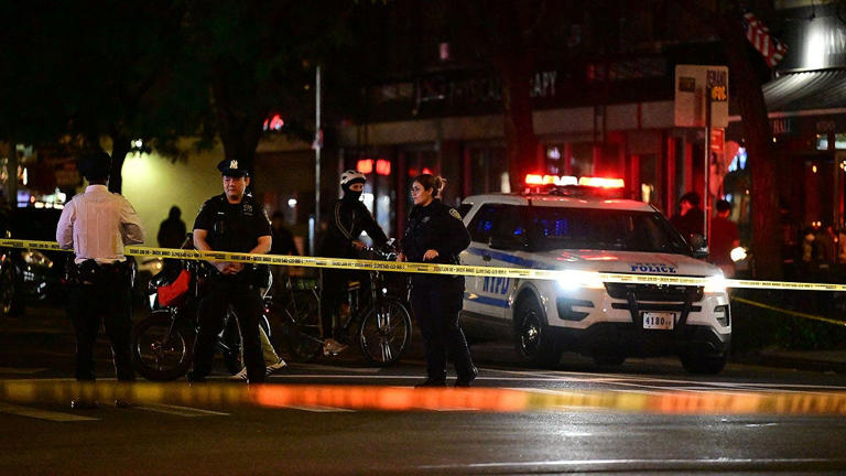 Suspected drunk driver kills 2 pedestrians in violent chain-reaction ...