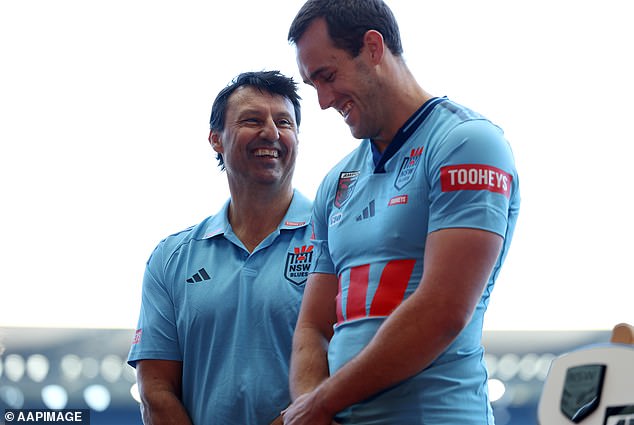 Footy legend Laurie Daley gets off the grog after getting a worrying ...