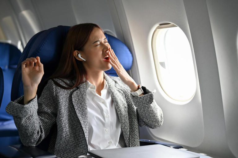 How to actually recover from jet lag based on which direction you flew ...