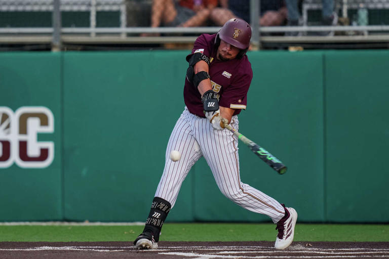 Texas State baseball hits go-ahead home run in College Station Regional ...