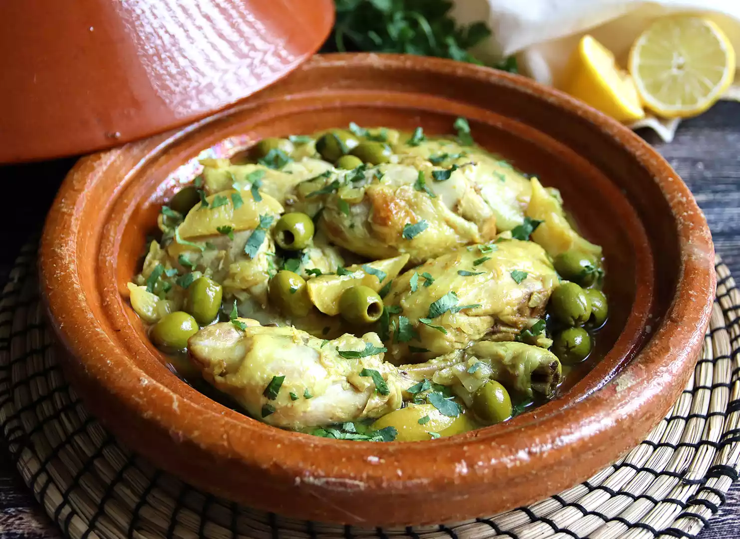 Chicken tagine, lemon and olives (super easy to make!)