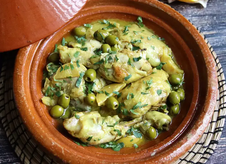 Chicken tagine, lemon and olives (super easy to make!)