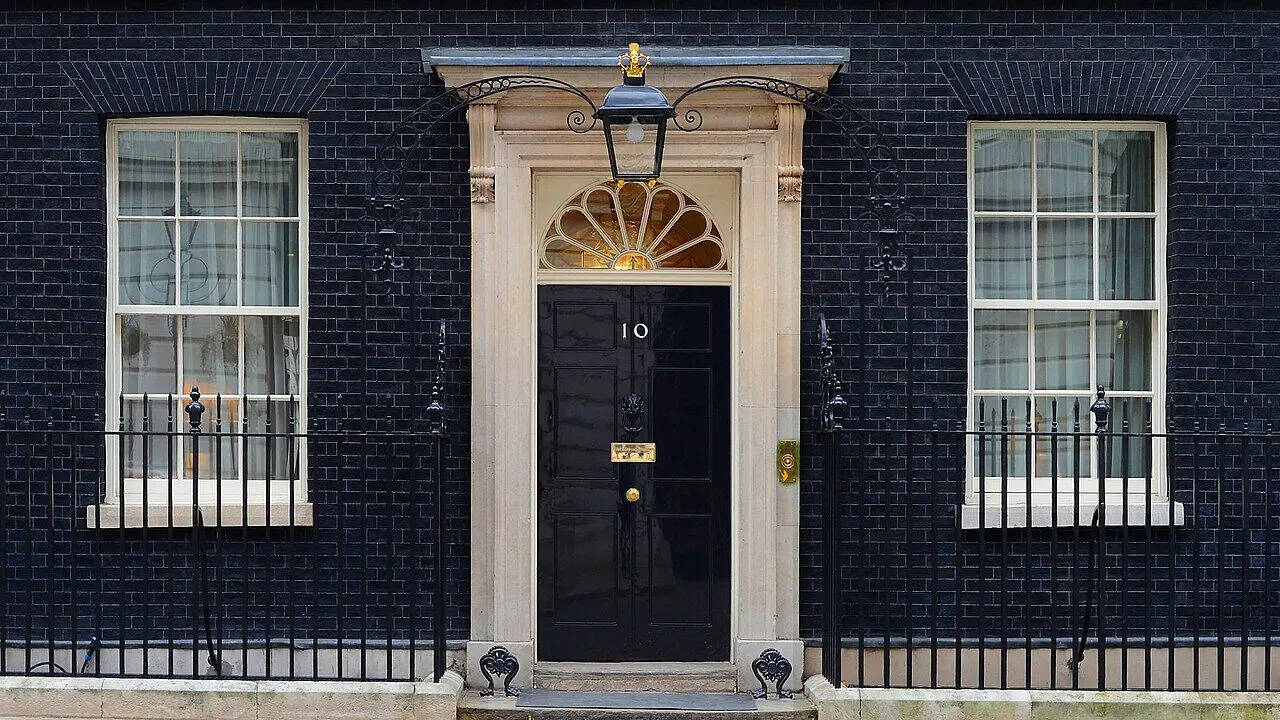 UK political crisis explained: Why Keir Starmer's job is on the line ...