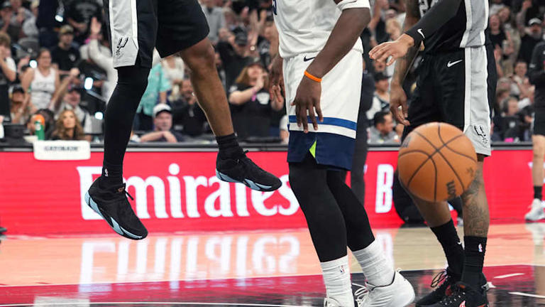 'Very selfless': Spurs' secret recipe of talent, togetherness has them ...