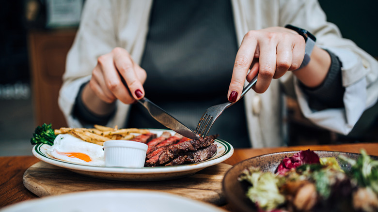 Restaurant dishes chefs never order (and you shouldn’t either)