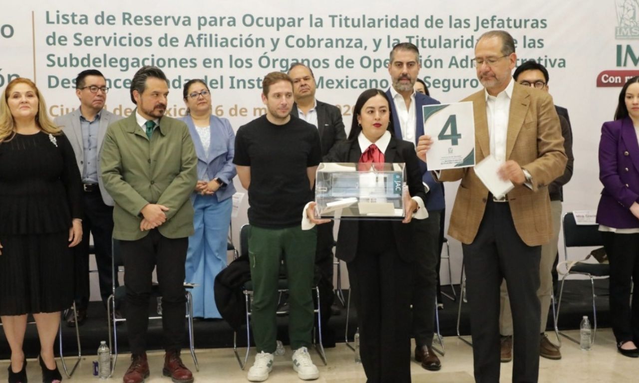 Zoé Robledo anuncia el primer concurso de oposición para ...