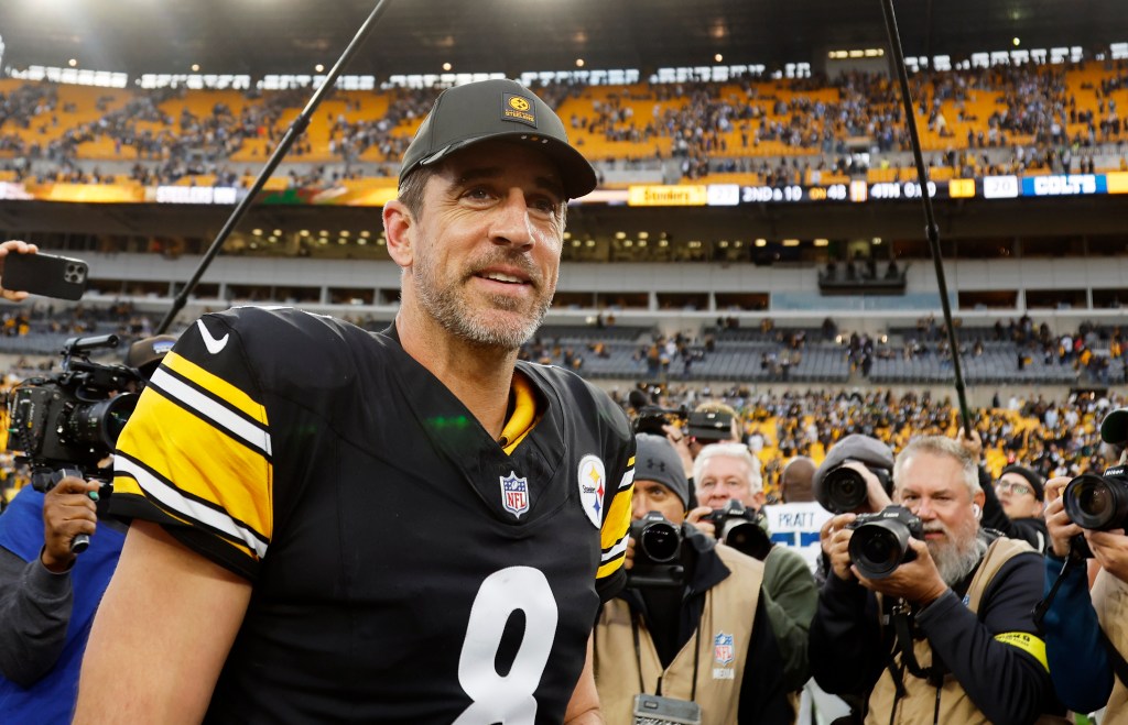 Aaron Rodgers gets significant pay bump in return to Steelers: report