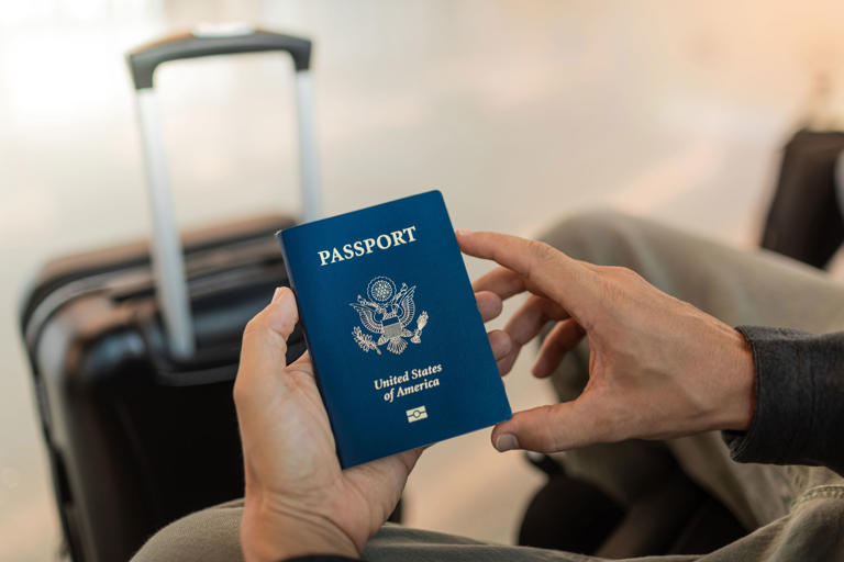 Americans are abandoning their passports and the US in numbers unseen ...