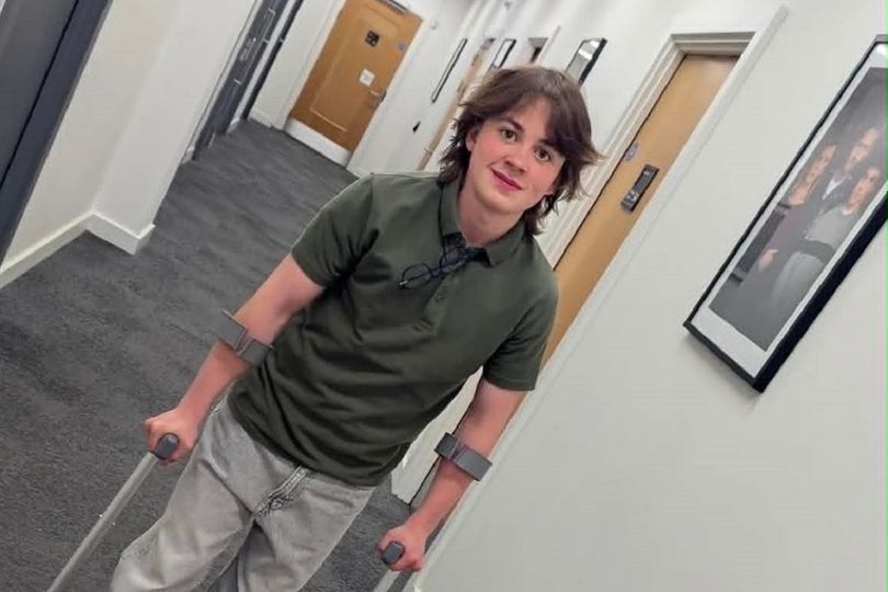 Coronation Street star suffers real-life injury as Sam Blakeman ...