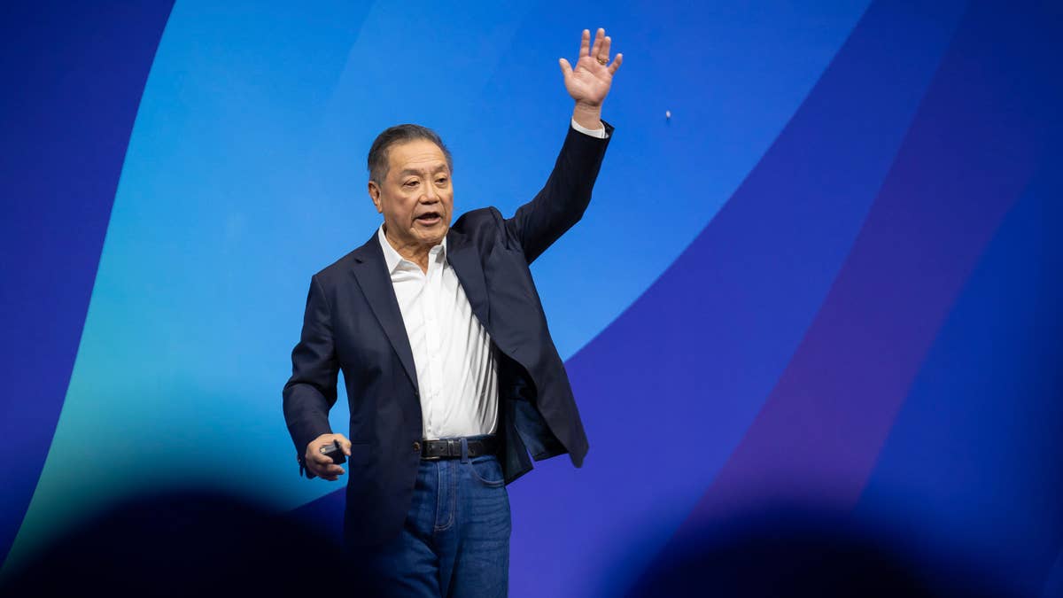 5-star analysts reset Broadcom stock price target