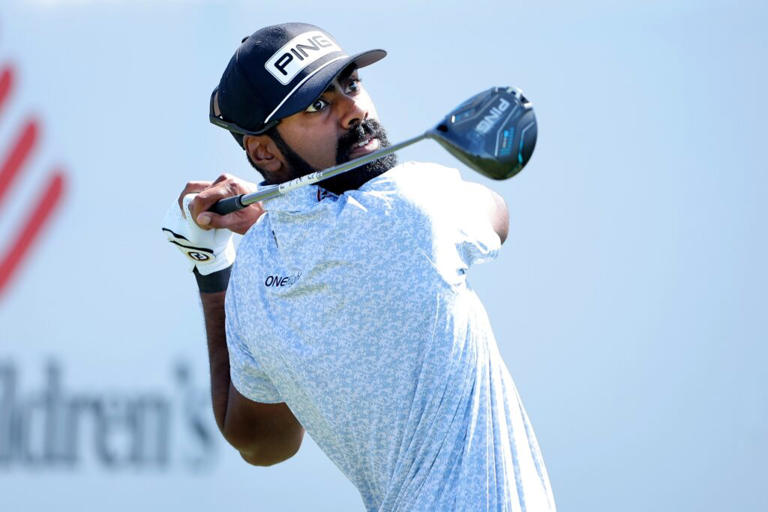 Sahith Theegala overcomes slow start to fire 64 for lead at $9.8M PGA ...