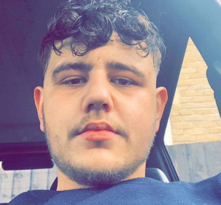 Medway thief on suspended sentence stole goods from B&M in Gillingham