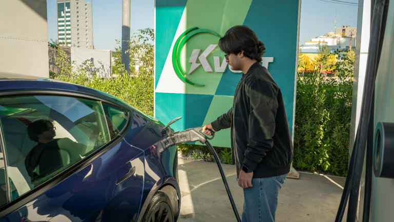 Canada is letting 49,000 Chinese-made EVs cross the border annually at ...