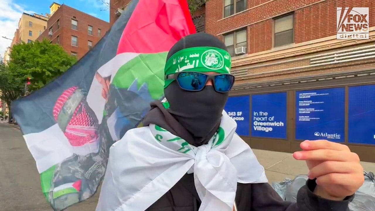 Hamas, Hezbollah flags fly at anti-Israel protest minutes after Mamdani ...