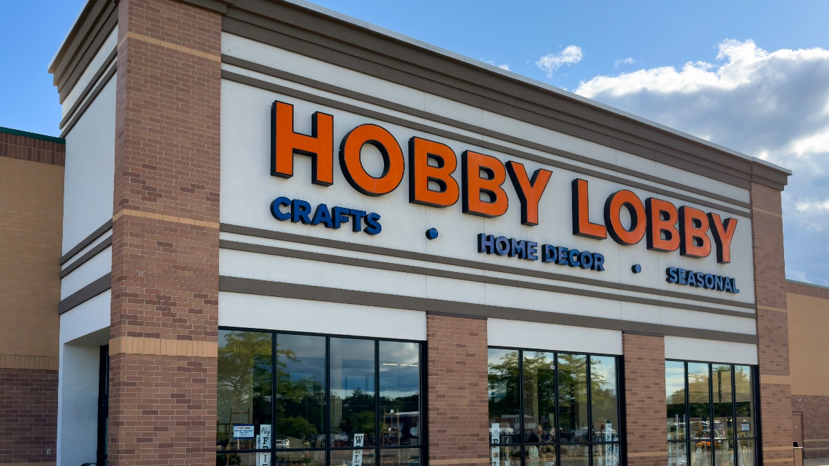 Don't buy until you see this: How to use Hobby Lobby's sale schedule!