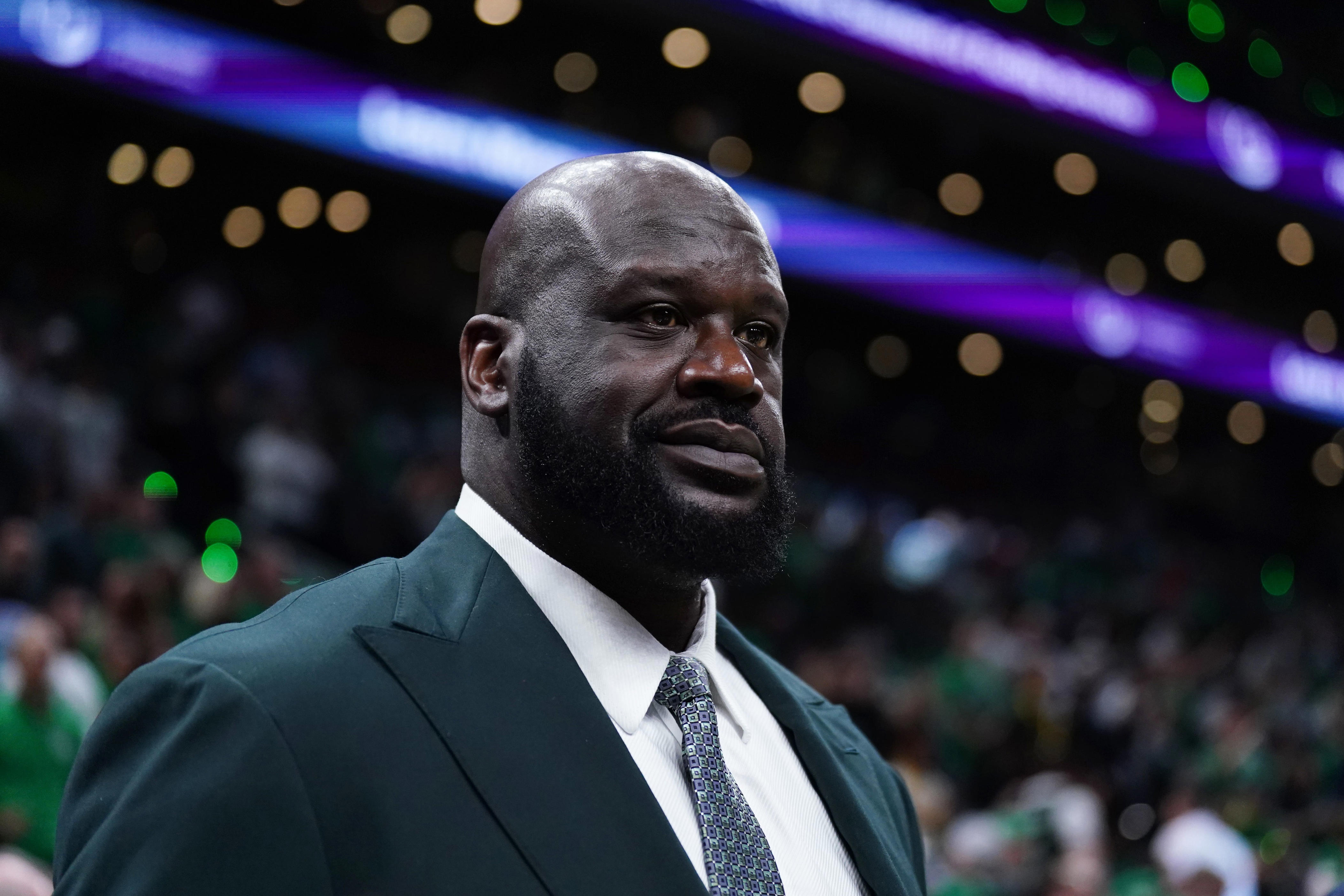 Shaquille O'Neal hilariously trolls Charles Barkley at LSU graduation