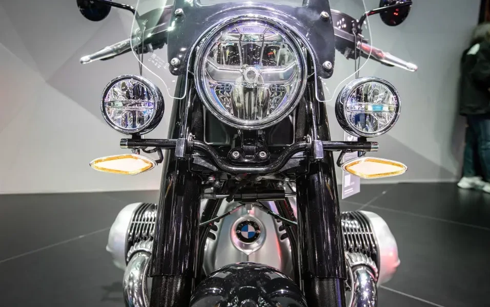BMW unveils Vision K18 concept with bold six-cylinder design