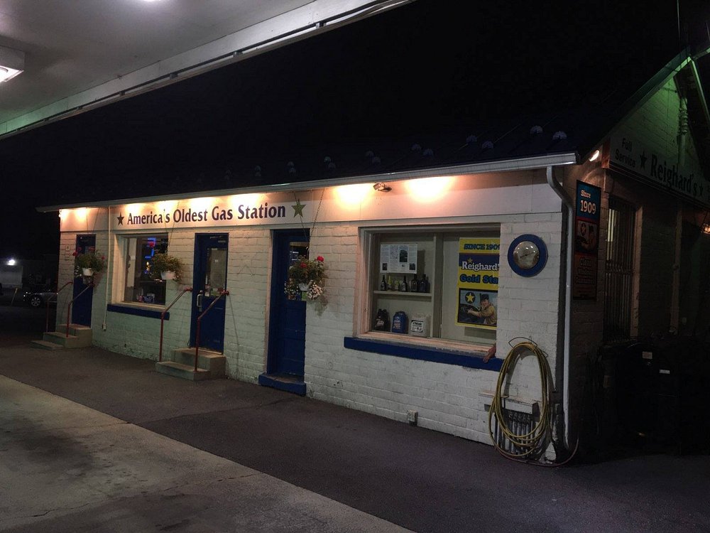 13 historic gas stations and service stops you can still see today