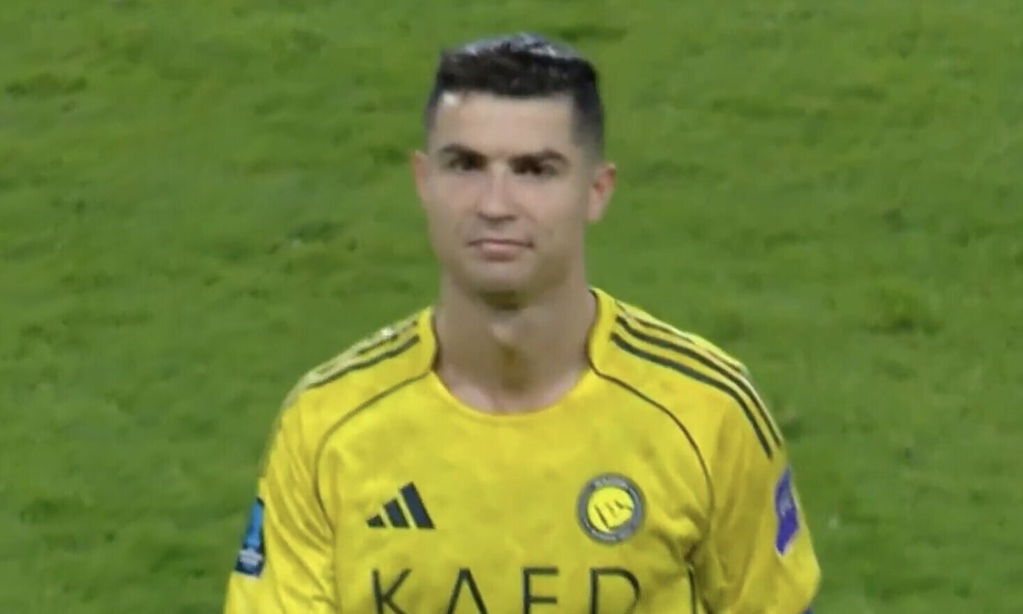 Ronaldo bỏ lễ trao HC bạc cho Al Nassr ở Cup C2 châu Á