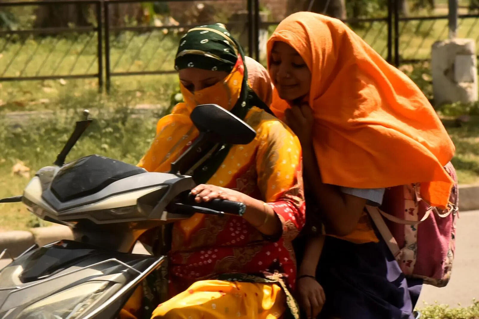 Brace for heat wave conditions: Met dept