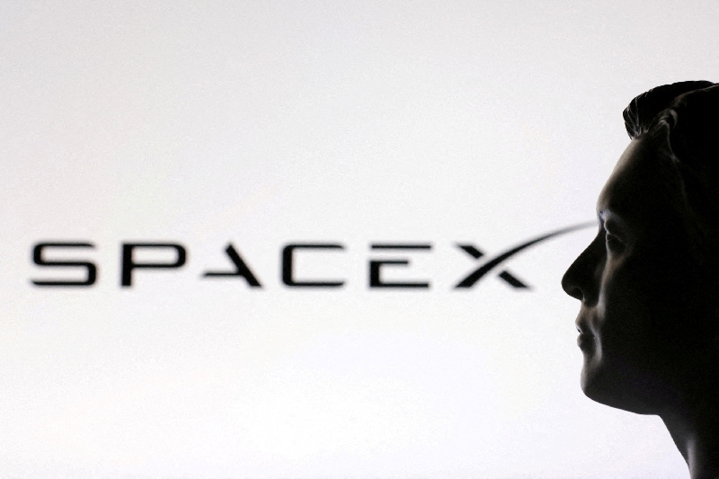 BlackRock weighs multibillion-dollar investment in SpaceX IPO, The ...