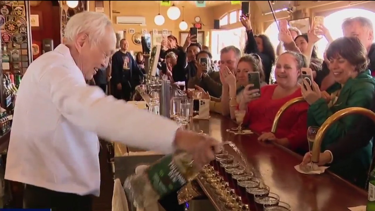 Bartender celebrating 50 years at the Buena Vista