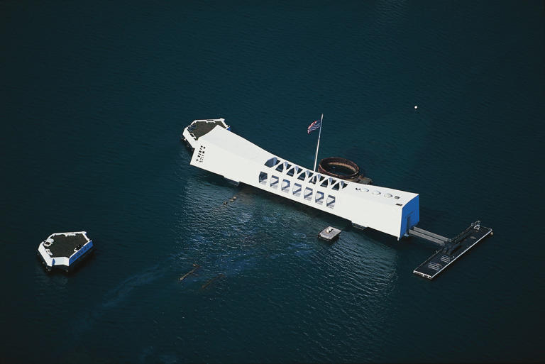 Vets slam Keystone Kash’s ‘VIP snorkel’ at mass military grave