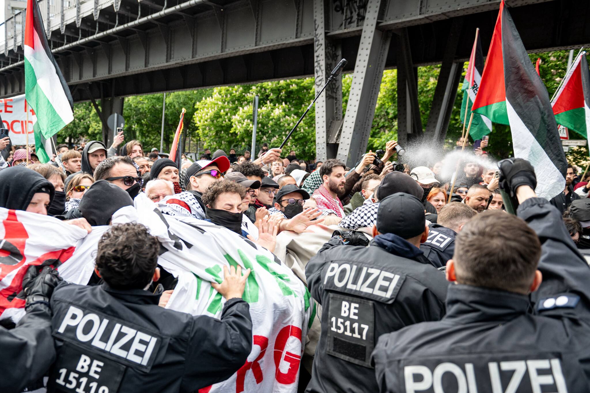 Palästina-Gedenktag-Demo: Aggressive Stimmung und Festnahmen in Berlin