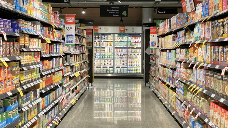 Zohran Mamdani’s city-run grocery plan sparks alarm among NYC grocers