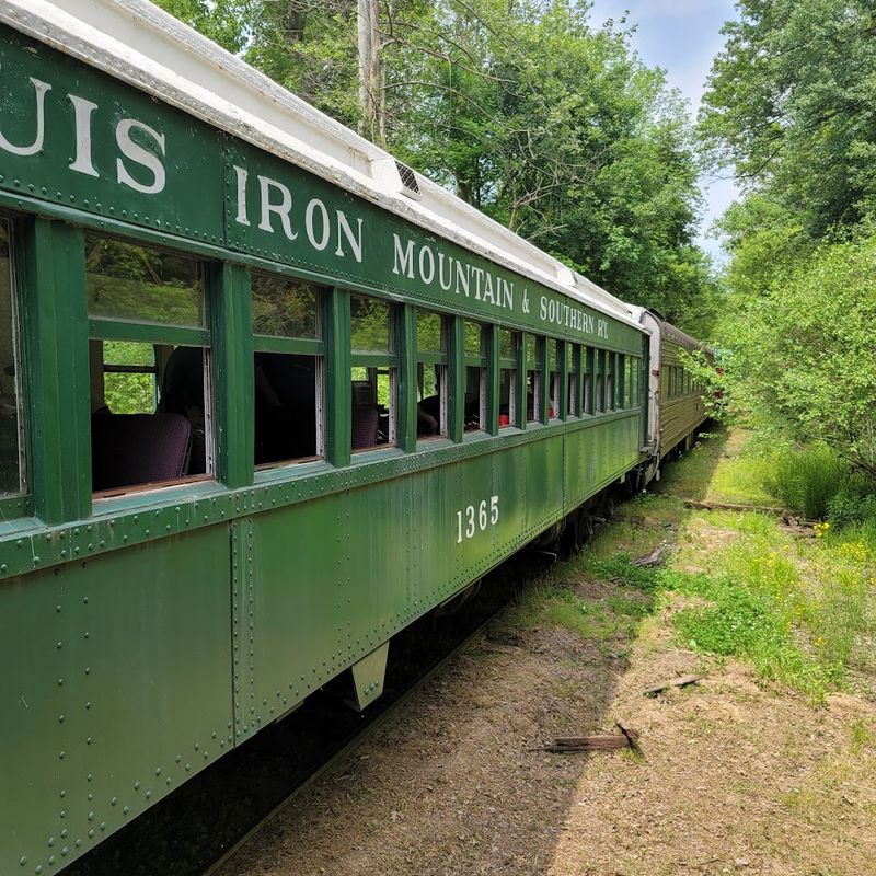 This Old West–style chuck wagon train ride in Missouri is a true time ...