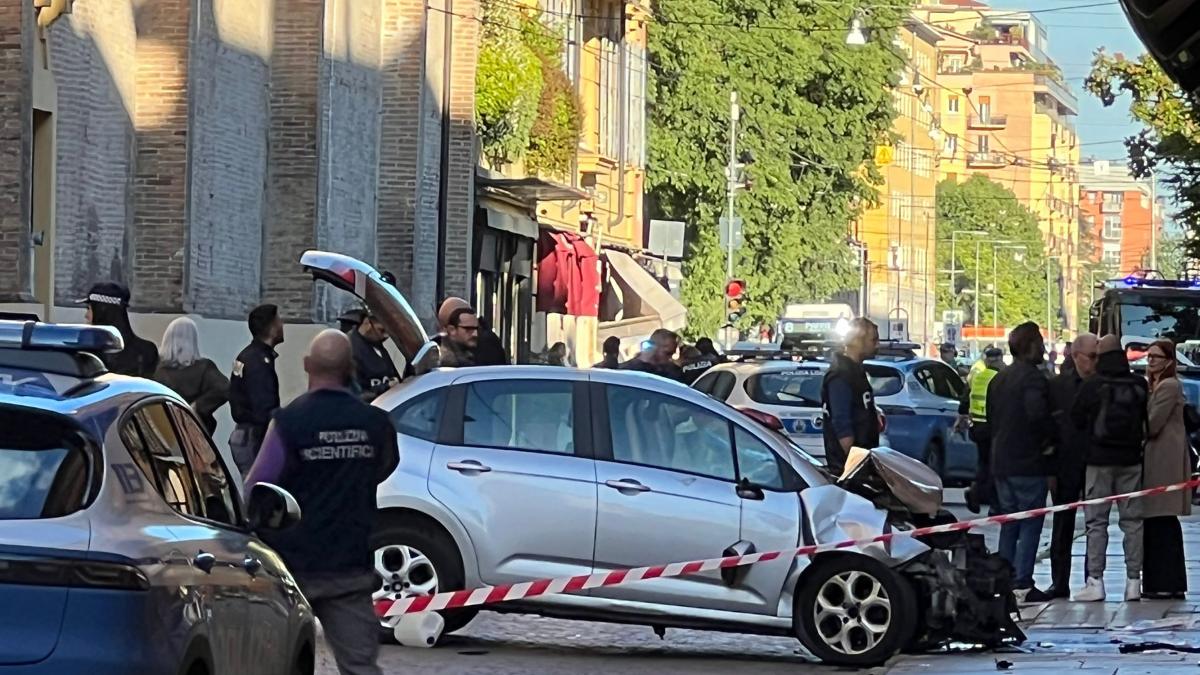 Atropello masivo deja ocho heridos en Módena; transeúntes persiguieron ...
