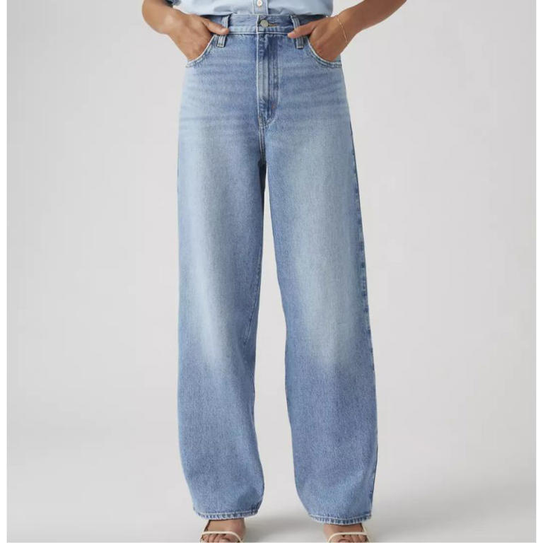 Melanie Griffith proves why this cut of jean is still the most loved ...