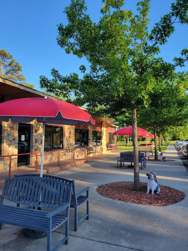 Locals swear this Oklahoma BBQ joint serves some of the best ribs in ...